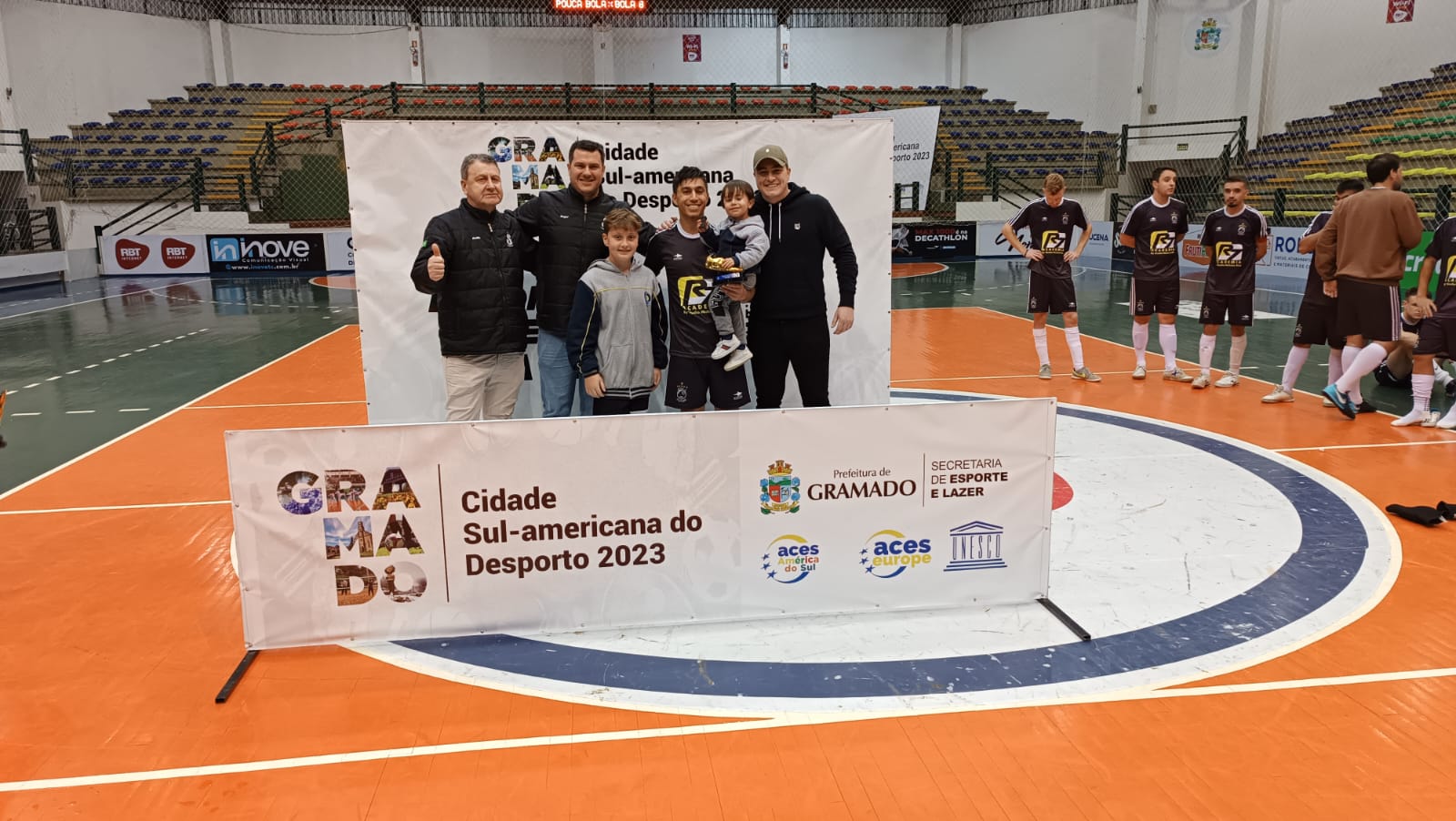 FOTOS: Em jogo eletrizante, Pouca Bola conquista a Copa Scur - Jornal ...